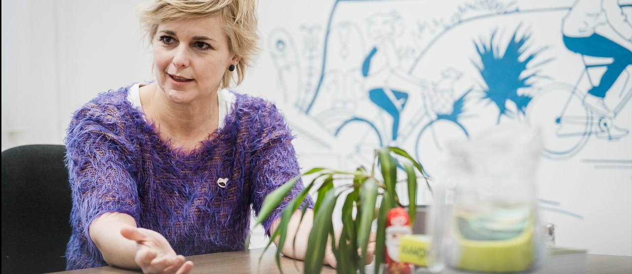 Semmit róluk nélkülük! – Interjú Stáhly Katával, a Hintalovon ...